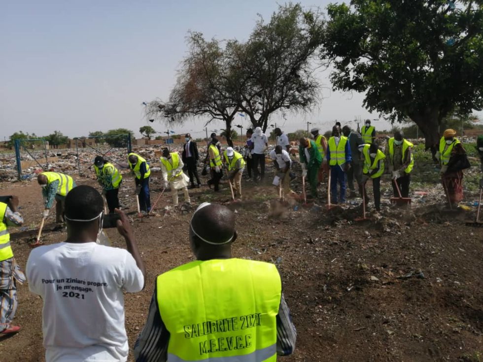 SALUBRITE PUBLIQUE AU BURKINA : QUELLE STRATEGIE POUR RENDRE NOS ...